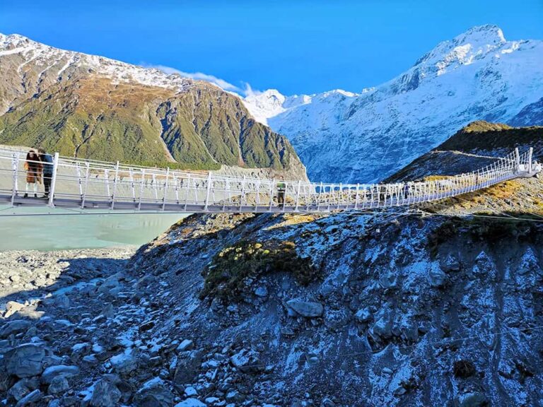 Aoraki/ Mount Cook swing bridge – first pictures revealed - Snowfall